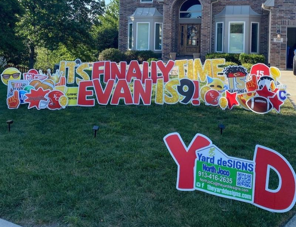 Back To School Celebrations with Welcome Back Yard Signs